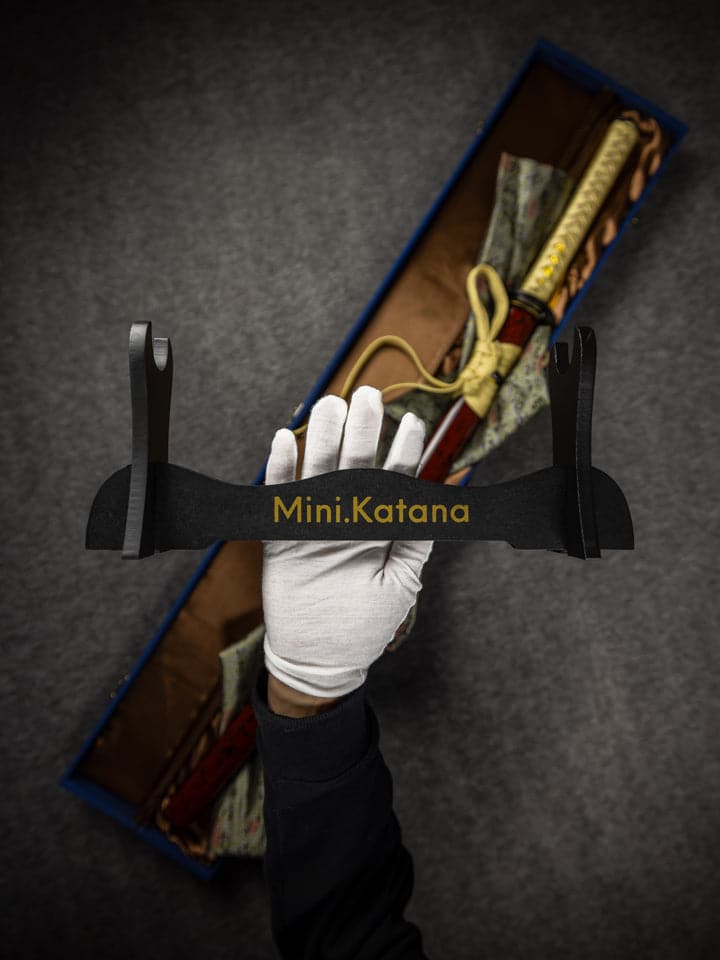 Battle-Ready Reverse Blade Rurouni Kenshin Sakabato Sword (SHARP ...