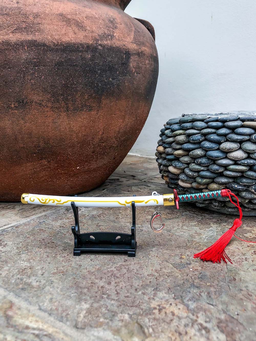 Mini Shinobu Katana Keychain + Stand – Mini Katana