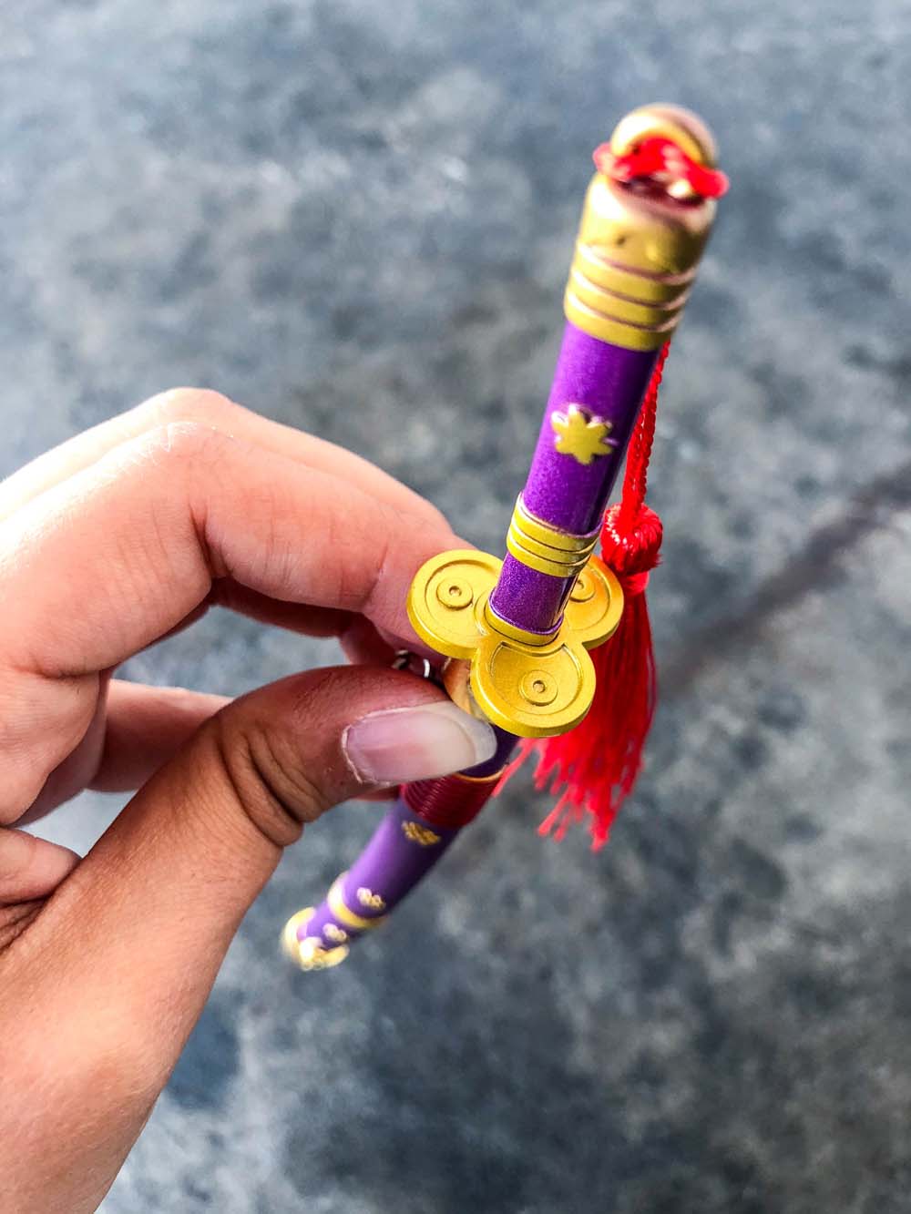 Mini Enma Katana Keychain + Stand (Purple) – Mini Katana